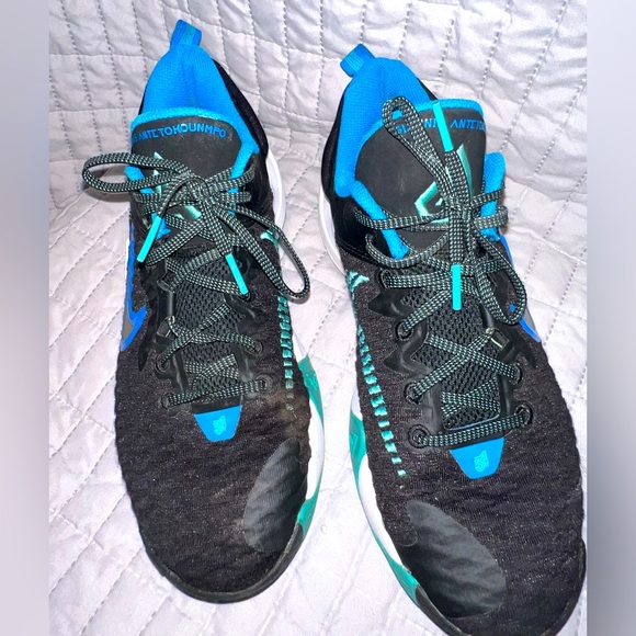 Nike | Shoes | Boys Nike Kostas Boy Wore For Gym Class But Do Have A ...